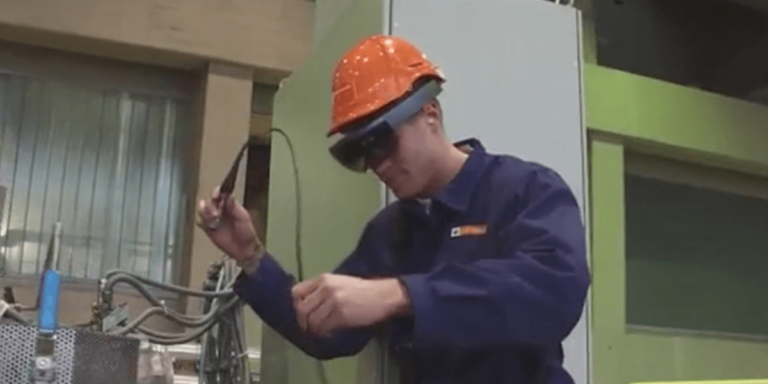 Augmented Reality enters the world of power plants | ViewAR Blog